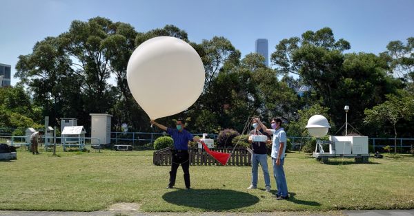 The Observatory launched balloon with frostpoint hygrometer to measure ...