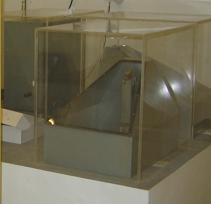 The Observatory decommissioned its old analogue long-period seismograph